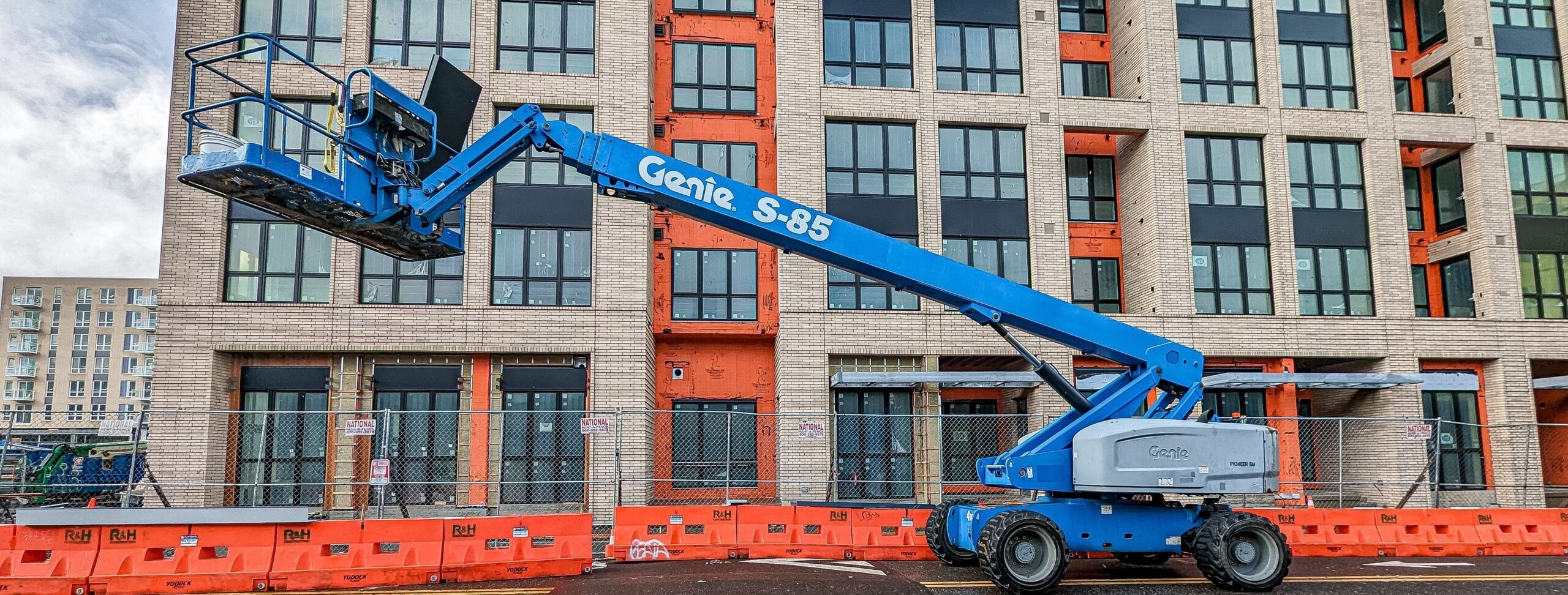 Mewp Articulated Boom Training for Safety and Compliance